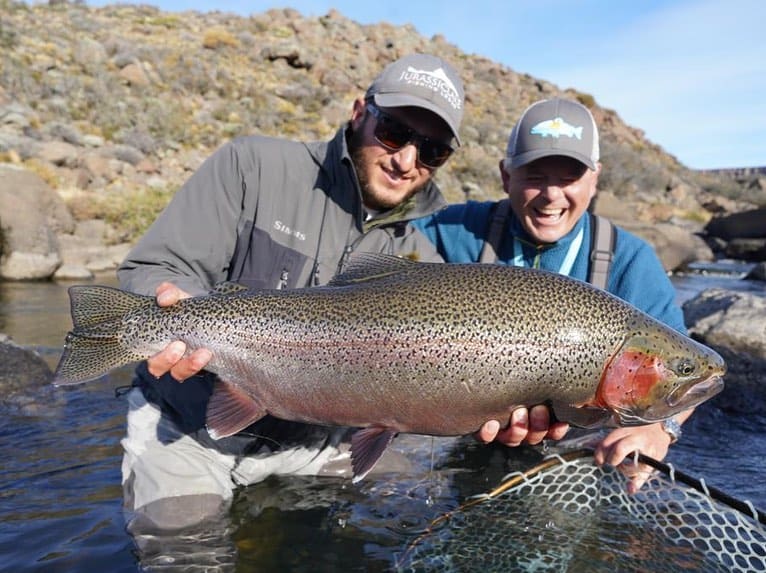 Jurassic Lake Lodge | Lago Strobel | Bucket List Fishing Trips